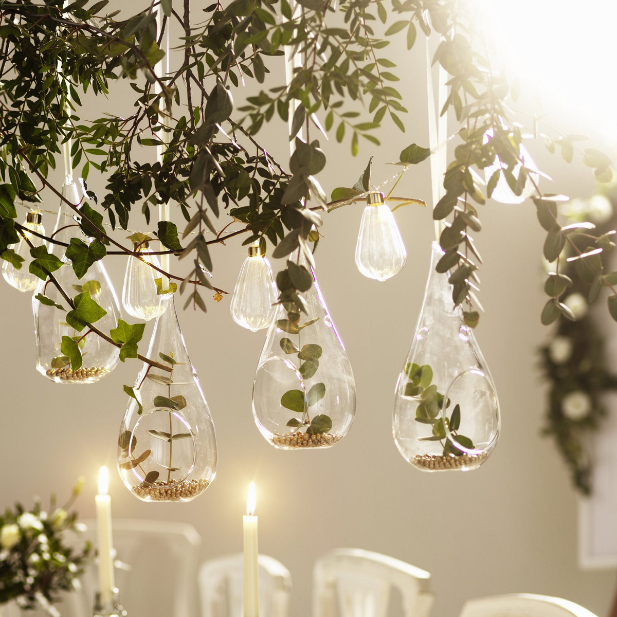 Frodig bryllupsborddækning